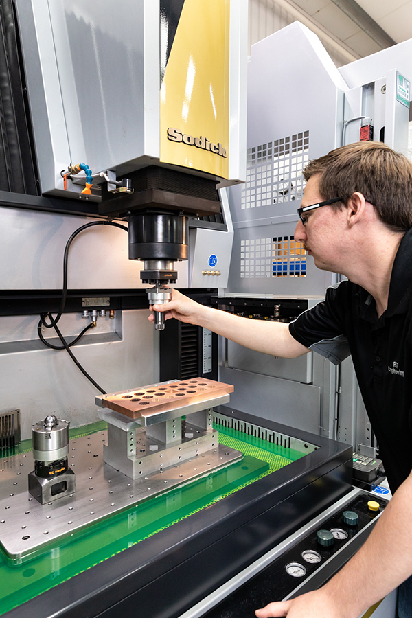 Doubling-up on die-sink machines – MTI Magazine